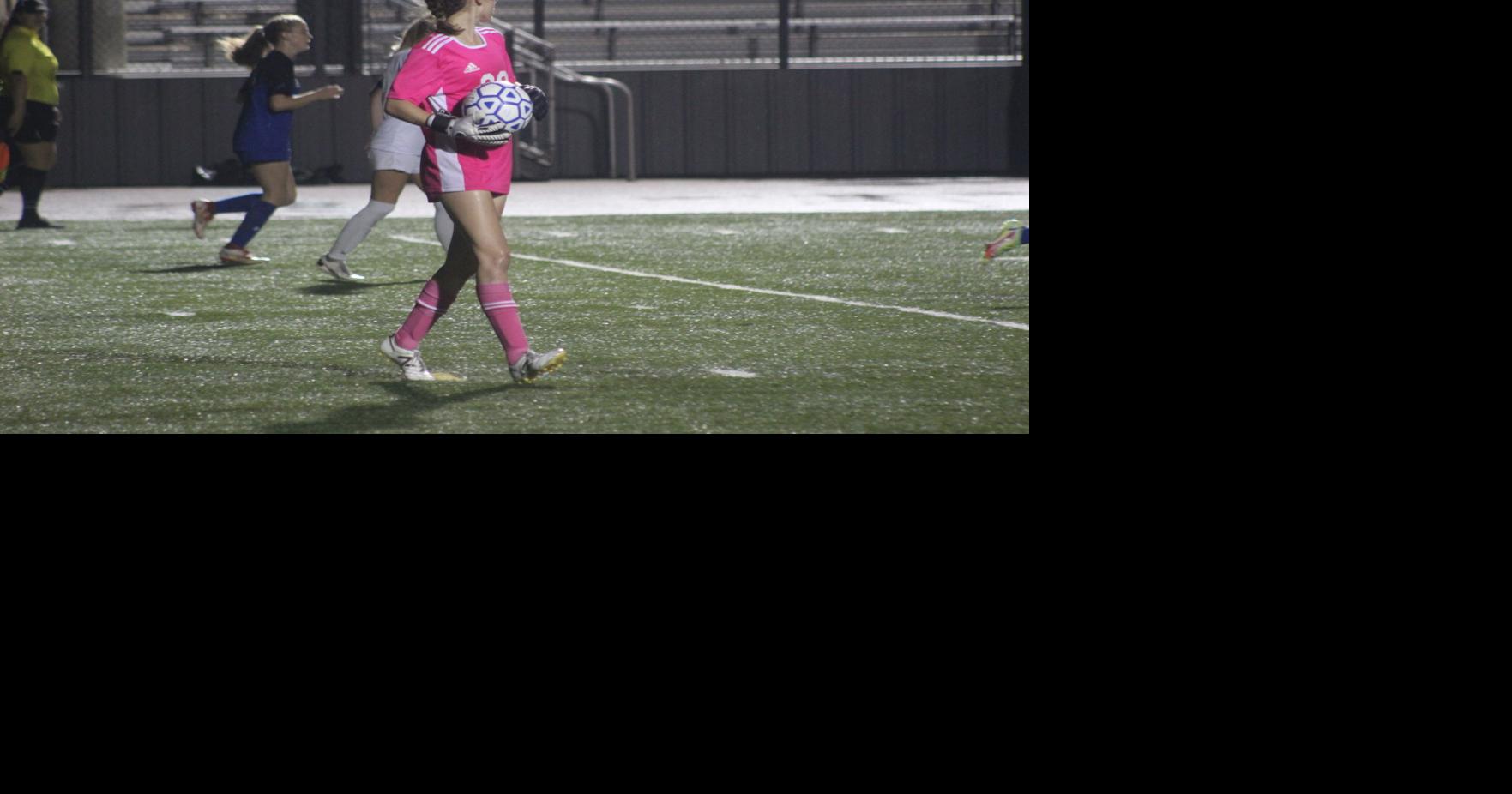 Leonardtown girls soccer wins SMAC crown | High School | somdnews.com