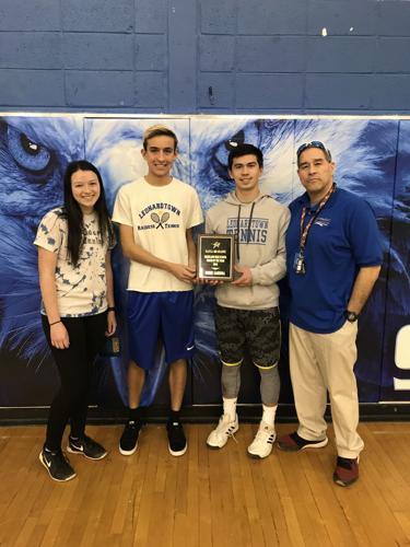 Sabedra receives tennis coach of the year award | Briefs | somdnews.com