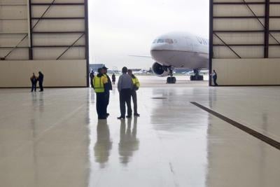 United unveils new widebody hangar at Dulles Airport | News | somdnews.com