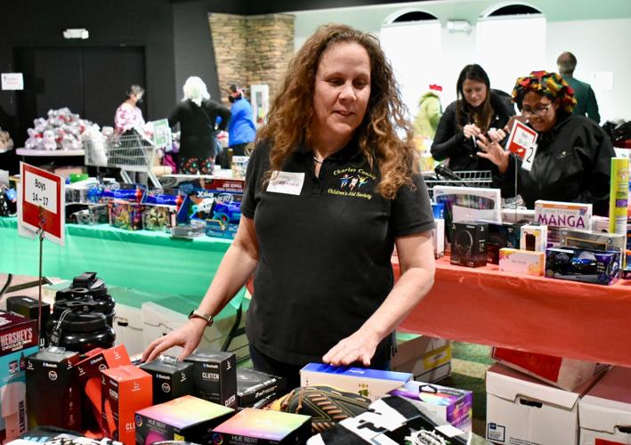 'Toy Connection' provides cheer to Charles families | Local News ...