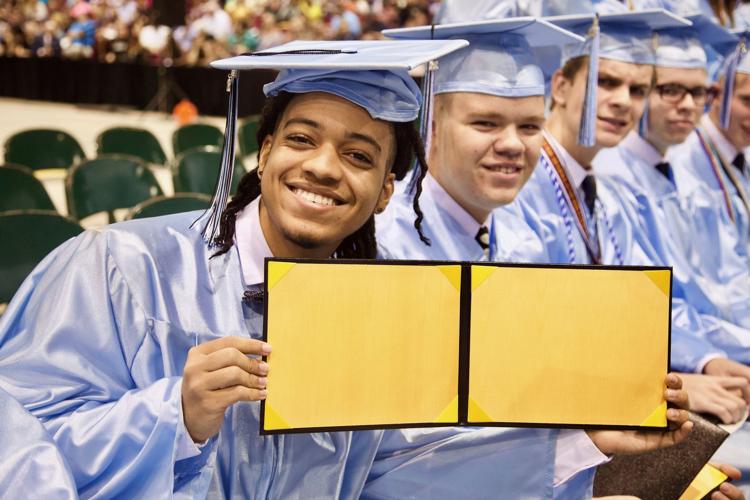 Huntingtown High School class of 2018 graduates | Spotlight | somdnews.com