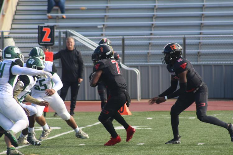 North Point football tops Patuxent | High School | somdnews.com