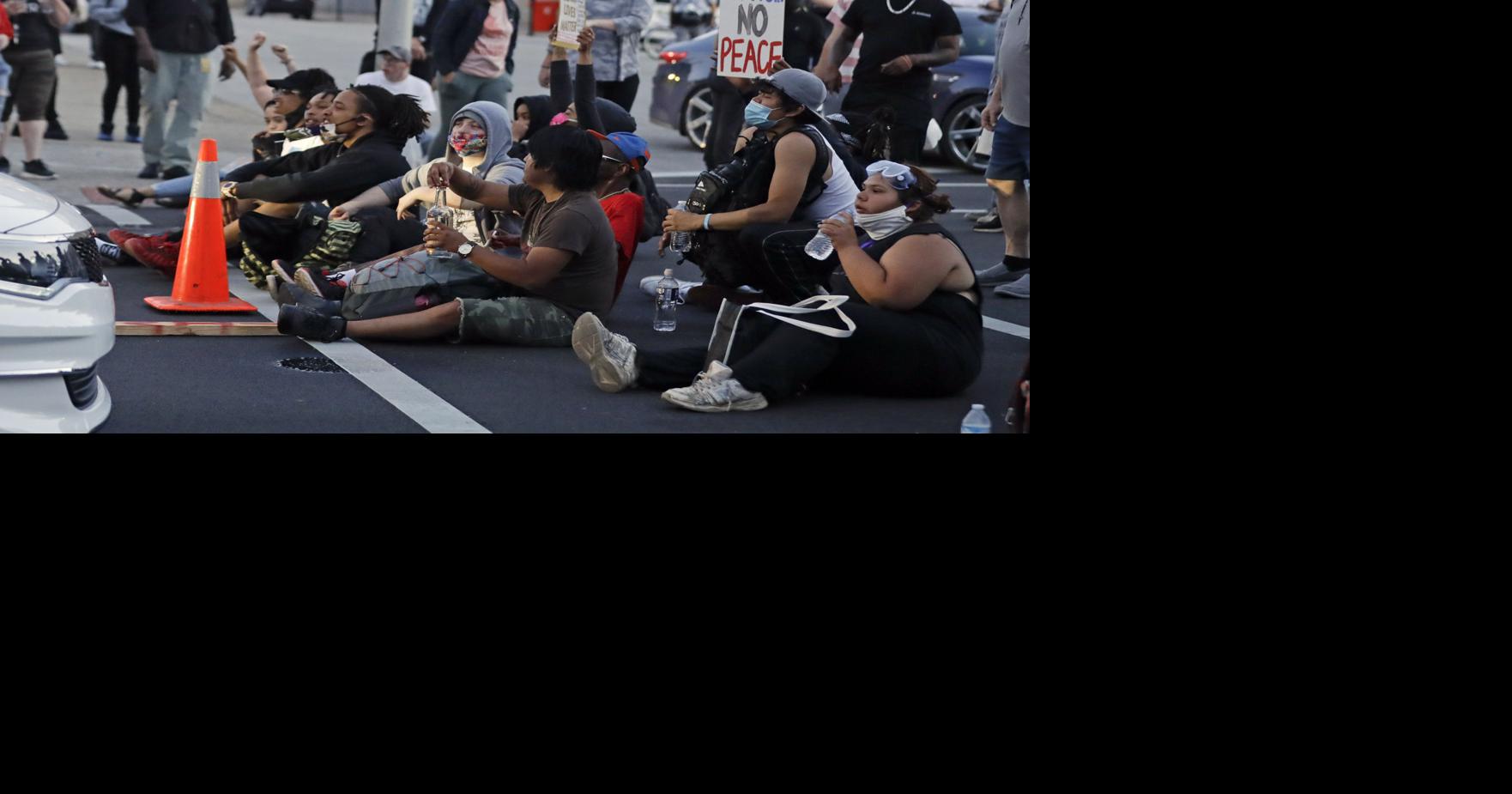 Dozens arrested in third night of protests in Louisville | Kentucky ...