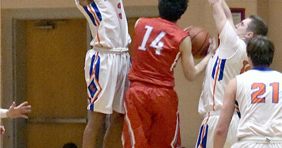BOYS BASKETBALL: Southwestern’s ‘hot streak’ continues with win over ...