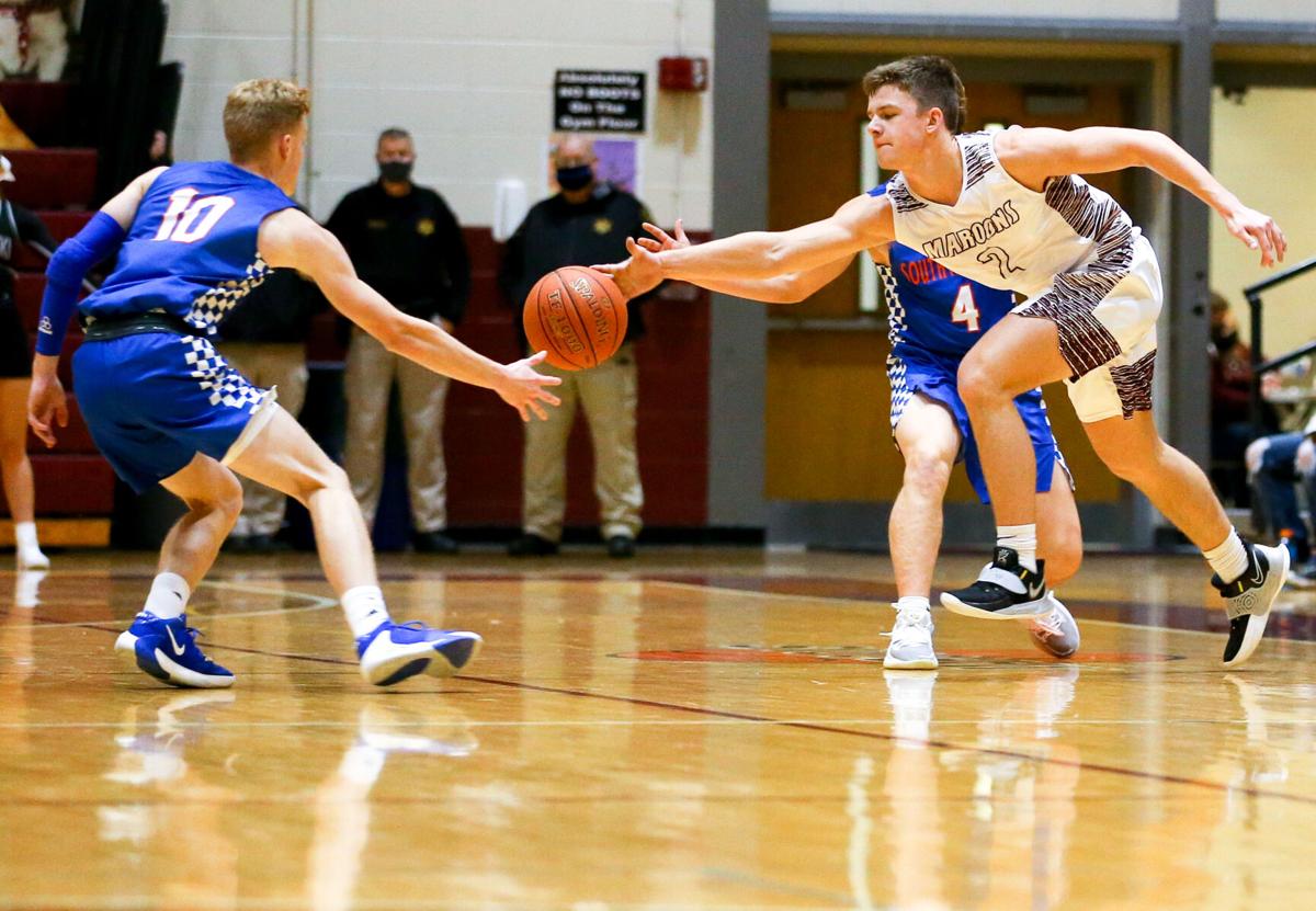 PHOTO GALLERY: Southwestern at Pulaski County (Boys Basketball ...