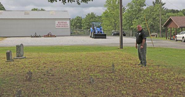 PCDC inmates clear away brush to reveal Pulaski's cemeteries | Local ...