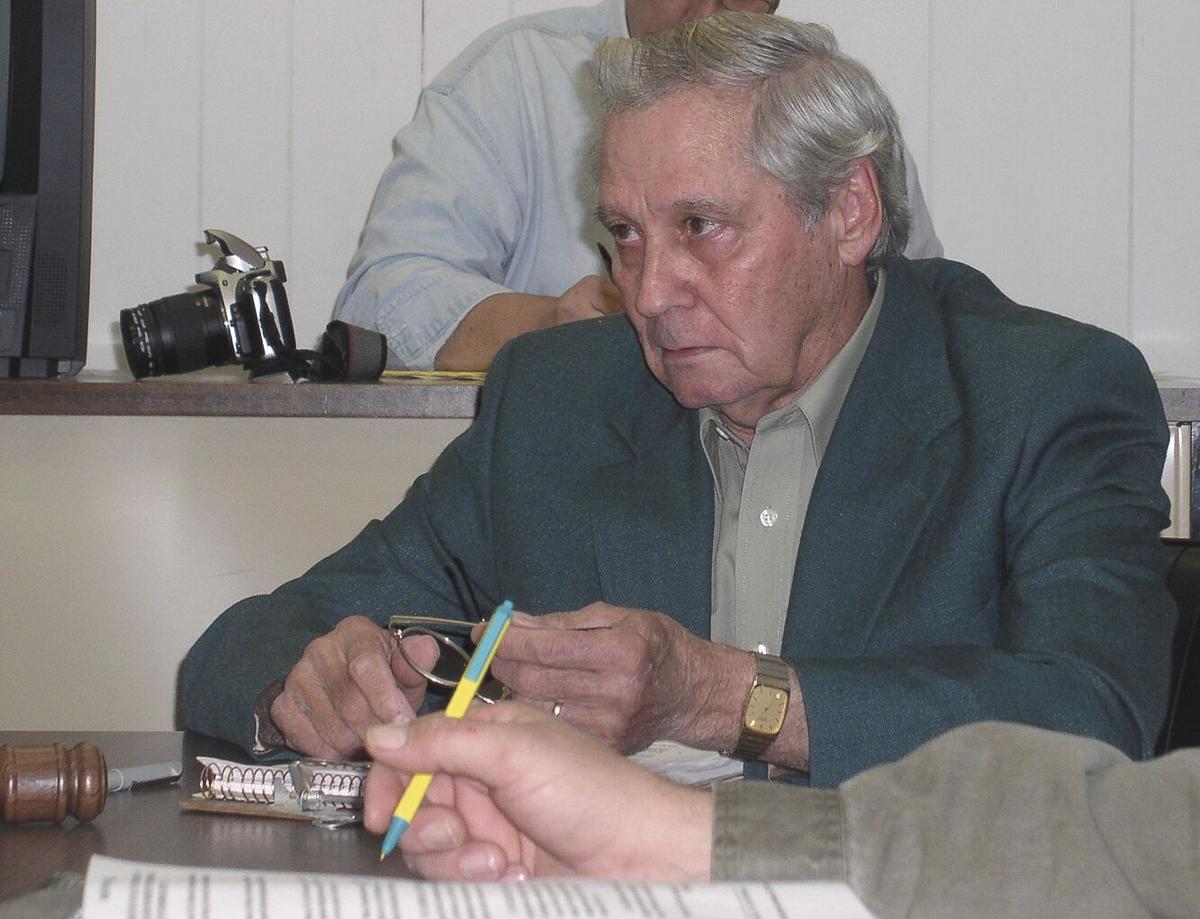 Former Burnside Mayor Dean Lovins dies at 90 | News | somerset-kentucky.com