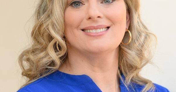 Cumberland Valley National Bank hires Elizabeth Benge Sparks as loan ...