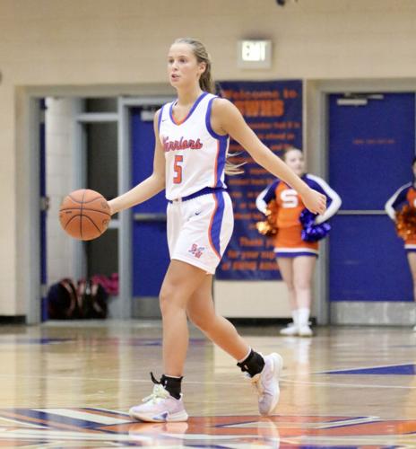 Lady Warriors falter late in loss to Henderson County | Sports ...