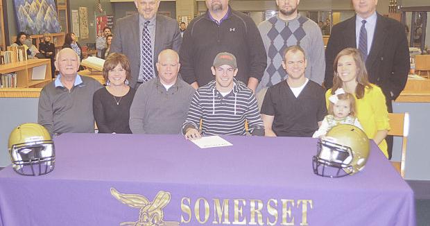 Cam Cheuvront signs with Davidson | Local Sports | somerset-kentucky.com