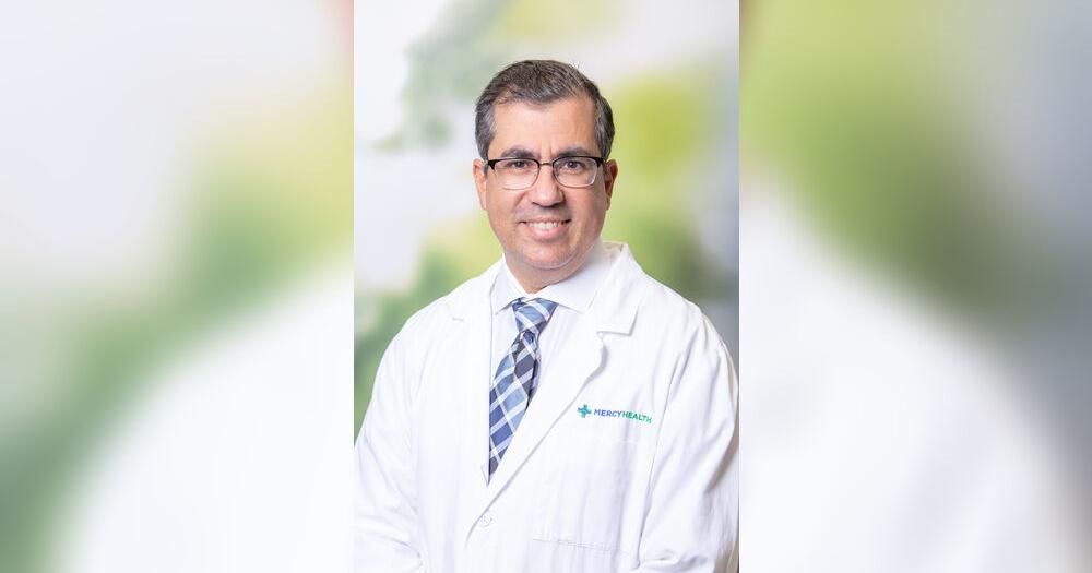 Mercy Health doctor reaches 600th robotic surgery milestone | News ...