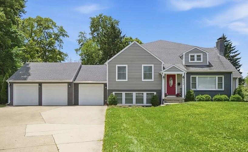 $5650K Springfield remodeled Tri-level has six bedrooms and inground ...