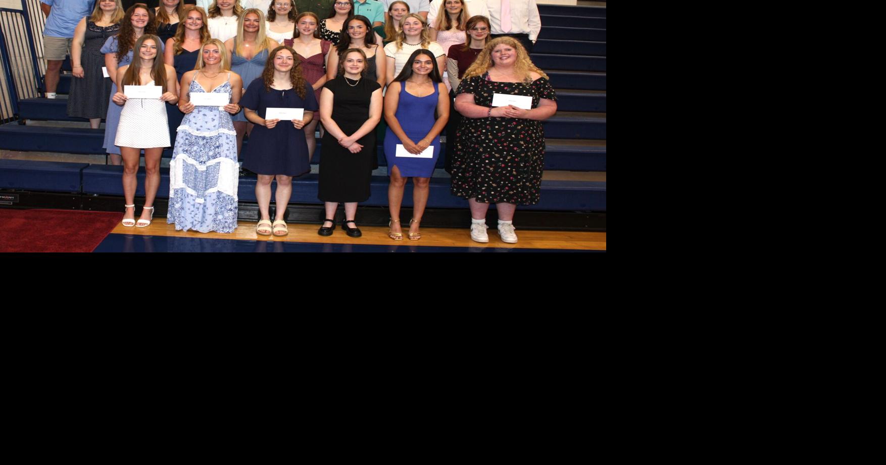 Community trust awards $78,000 in scholarships | Local News | standard ...