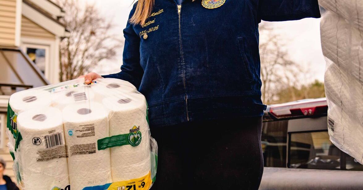 'Goosebumps' as students, farm bureau give back | Local News | standard ...