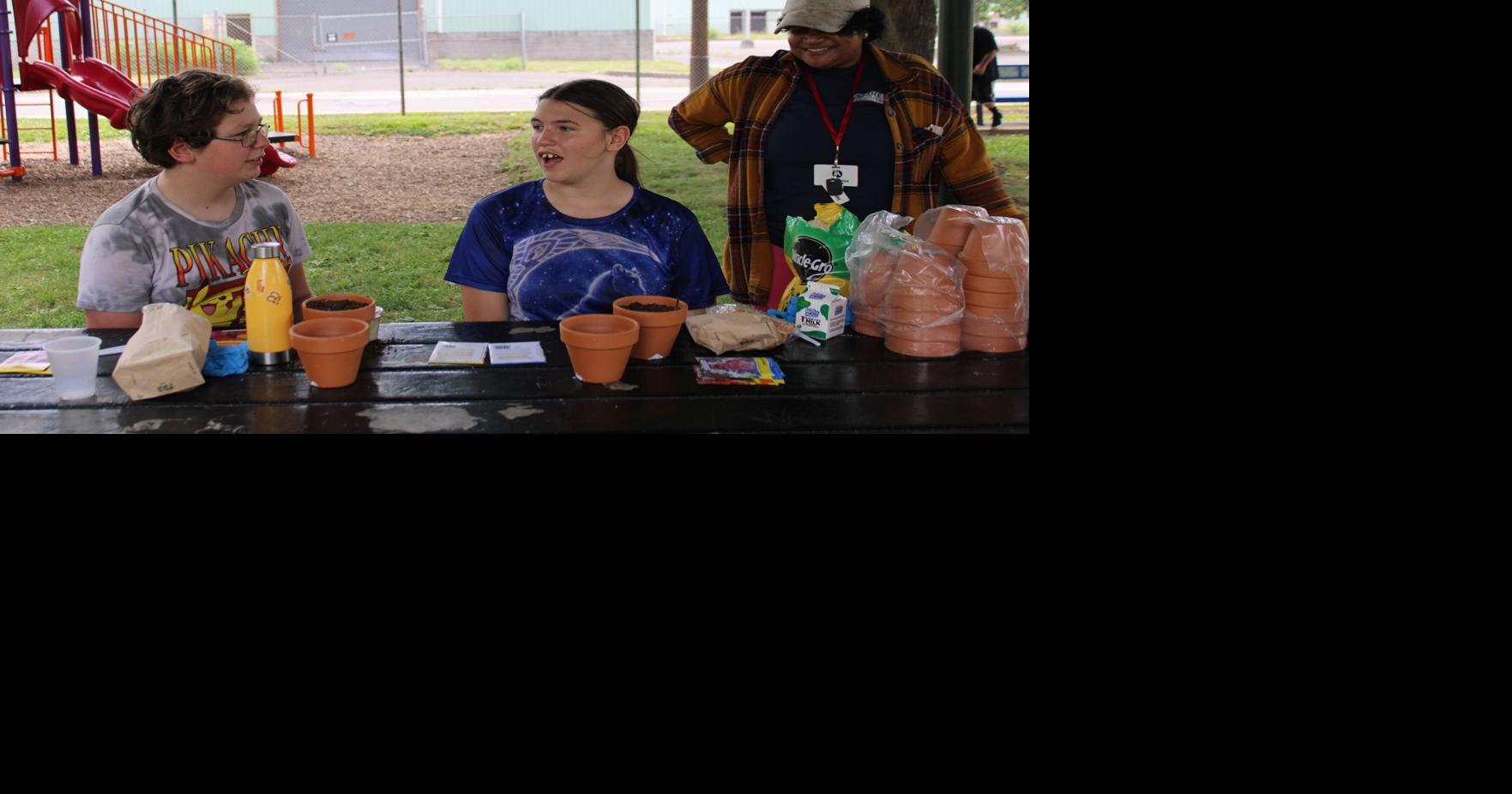 YMCA food service program serves up fun | Local News | standard-journal.com