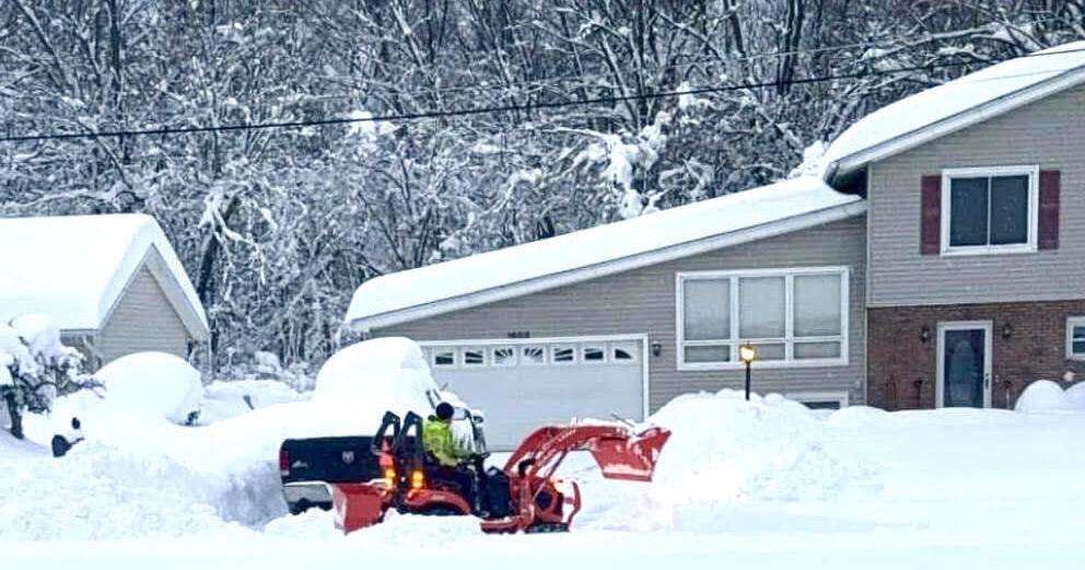 Ashtabula resident assists neighbors with snow removal for free | News ...