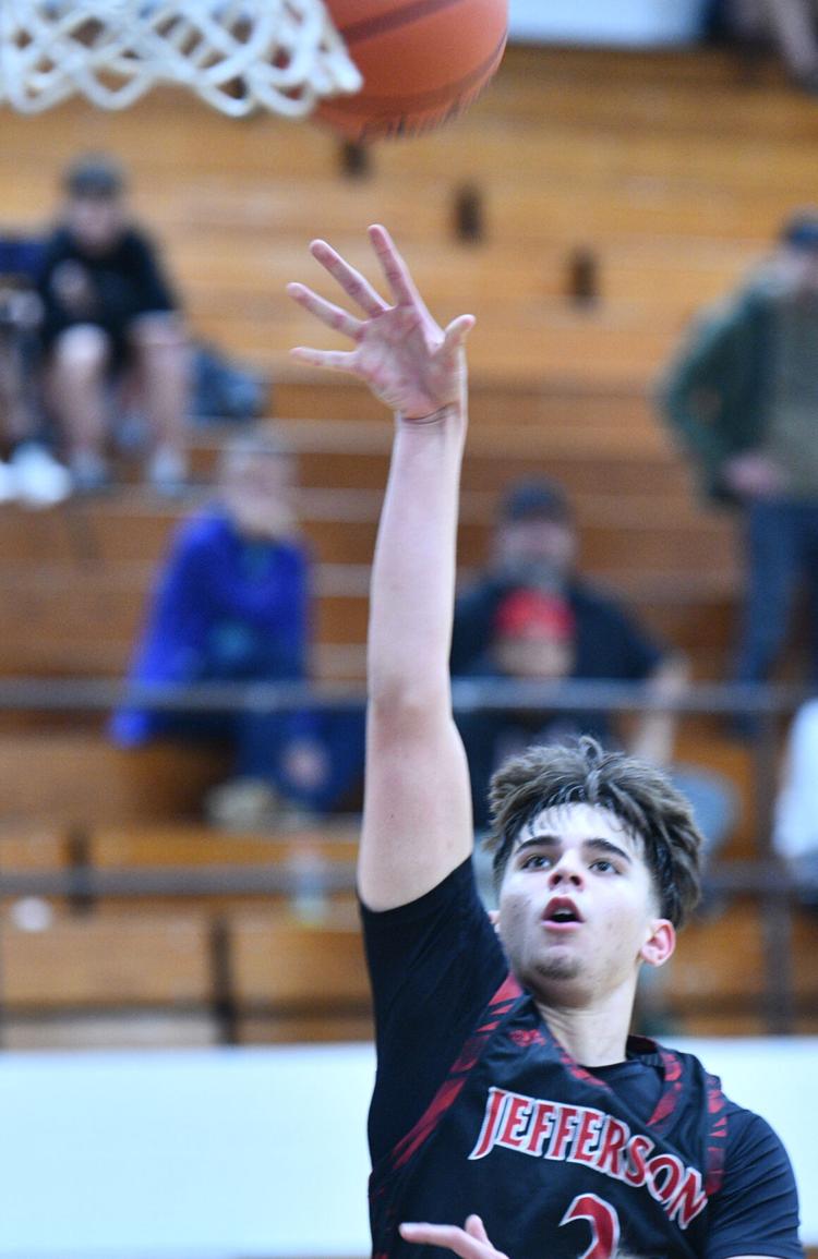 Falcons finish strong to defeat Eagles for NE8 win | Sports ...