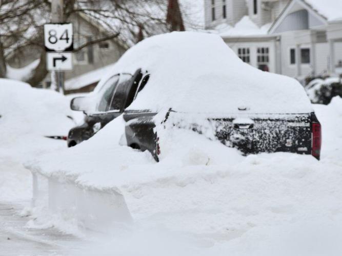 Ashtabula digging out after heavy snow | Local News | starbeacon.com