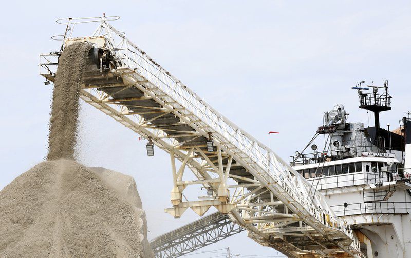 Lake Erie busy with shipping industry | Local News | starbeacon.com