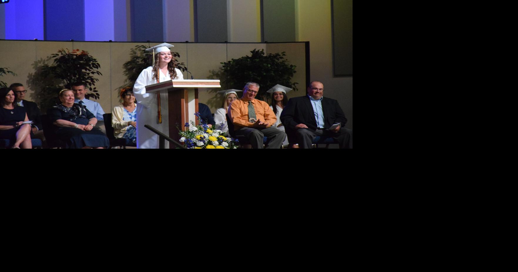 Conneaut celebrates graduating seniors | News | starbeacon.com