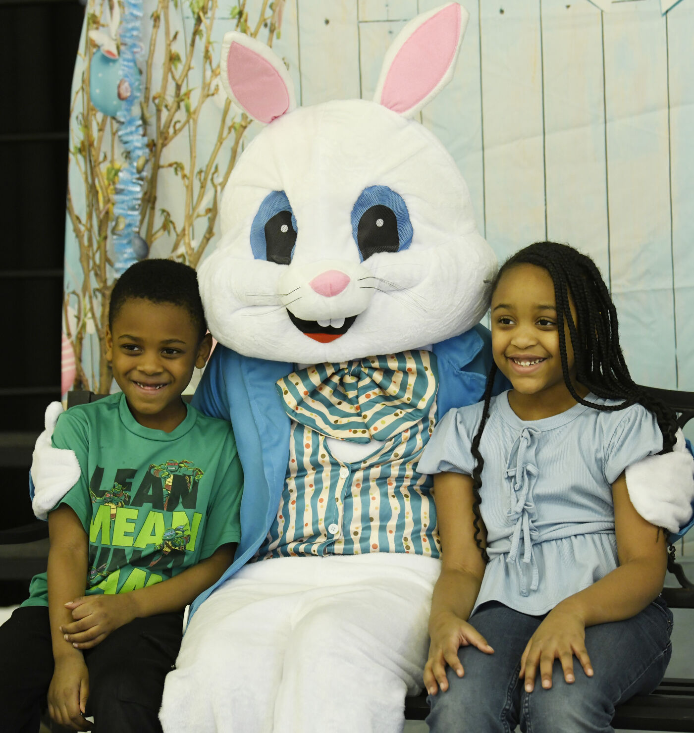 Easter Bunny hops over to Ashtabula | News | starbeacon.com