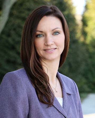 Stephanie Dulin celebrates 25 years with Shore United Bank | Spotlight ...