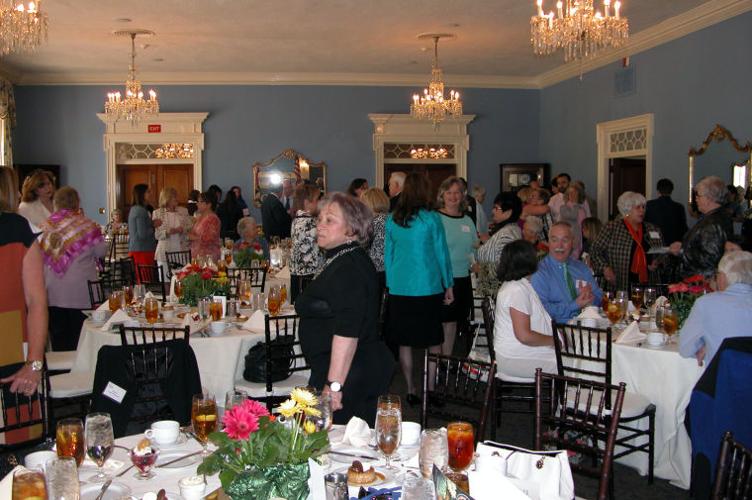 Kathy Deoudes named Woman of Distinction | Local | stardem.com