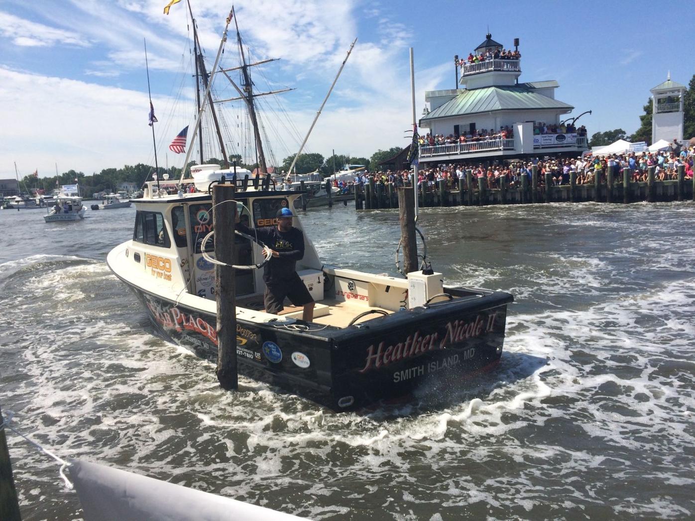 Boat docking competition at Watermen's Appreciation Day | Photos ...