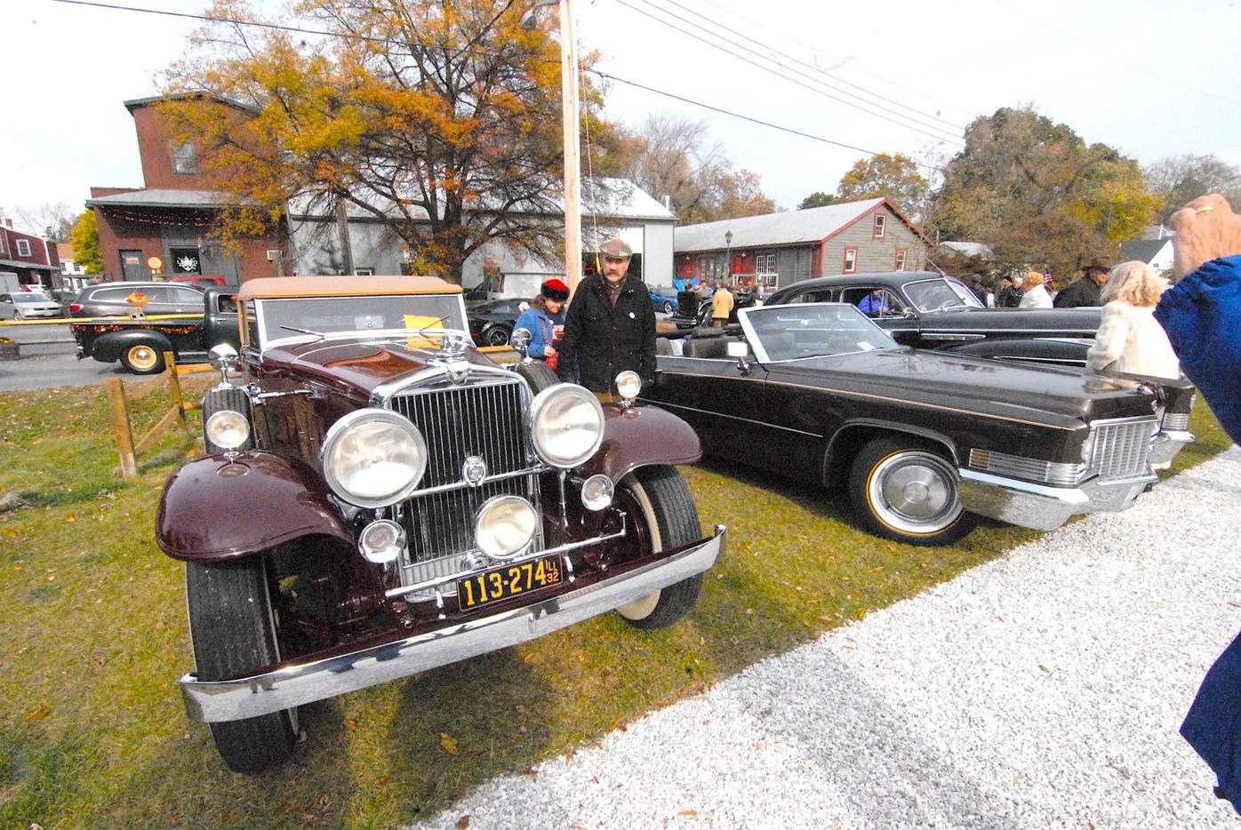 Classic cars parade for Thanksgiving | | stardem.com