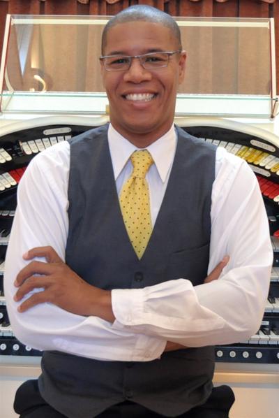 Gibson to perform at Holy Trinity Oct. 28 | Life | stardem.com