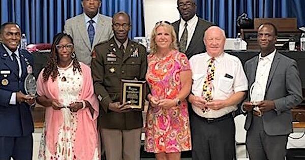 Men for Change honor community volunteers | | stardem.com