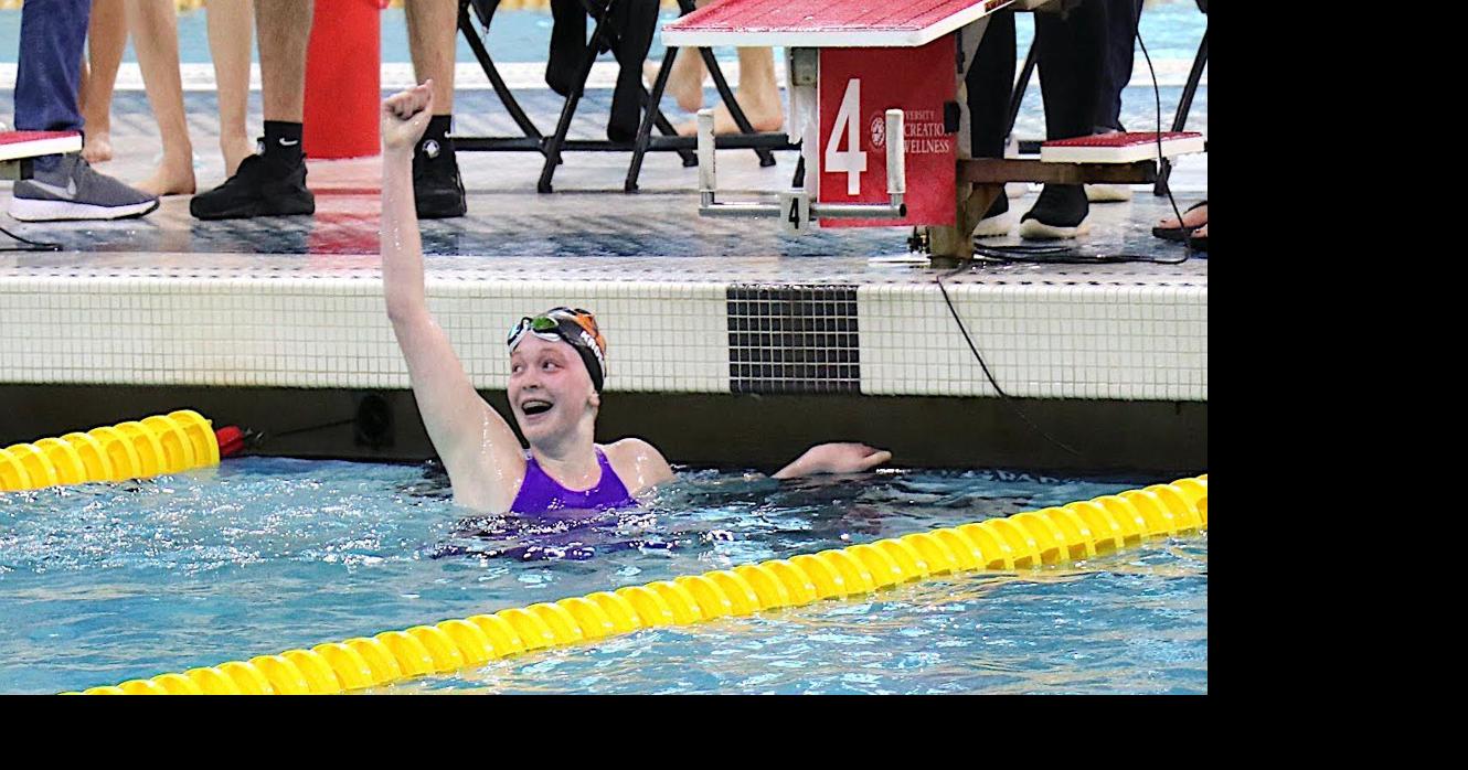 MAKING A SPLASH | Sports | stardem.com