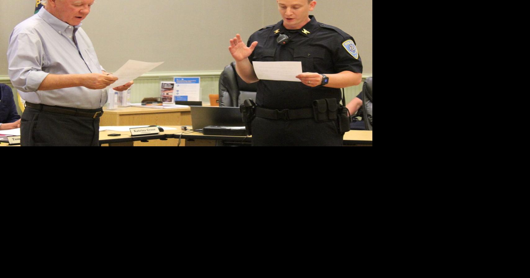 Oxford police chief fired 'for cause,' town says | Local | stardem.com