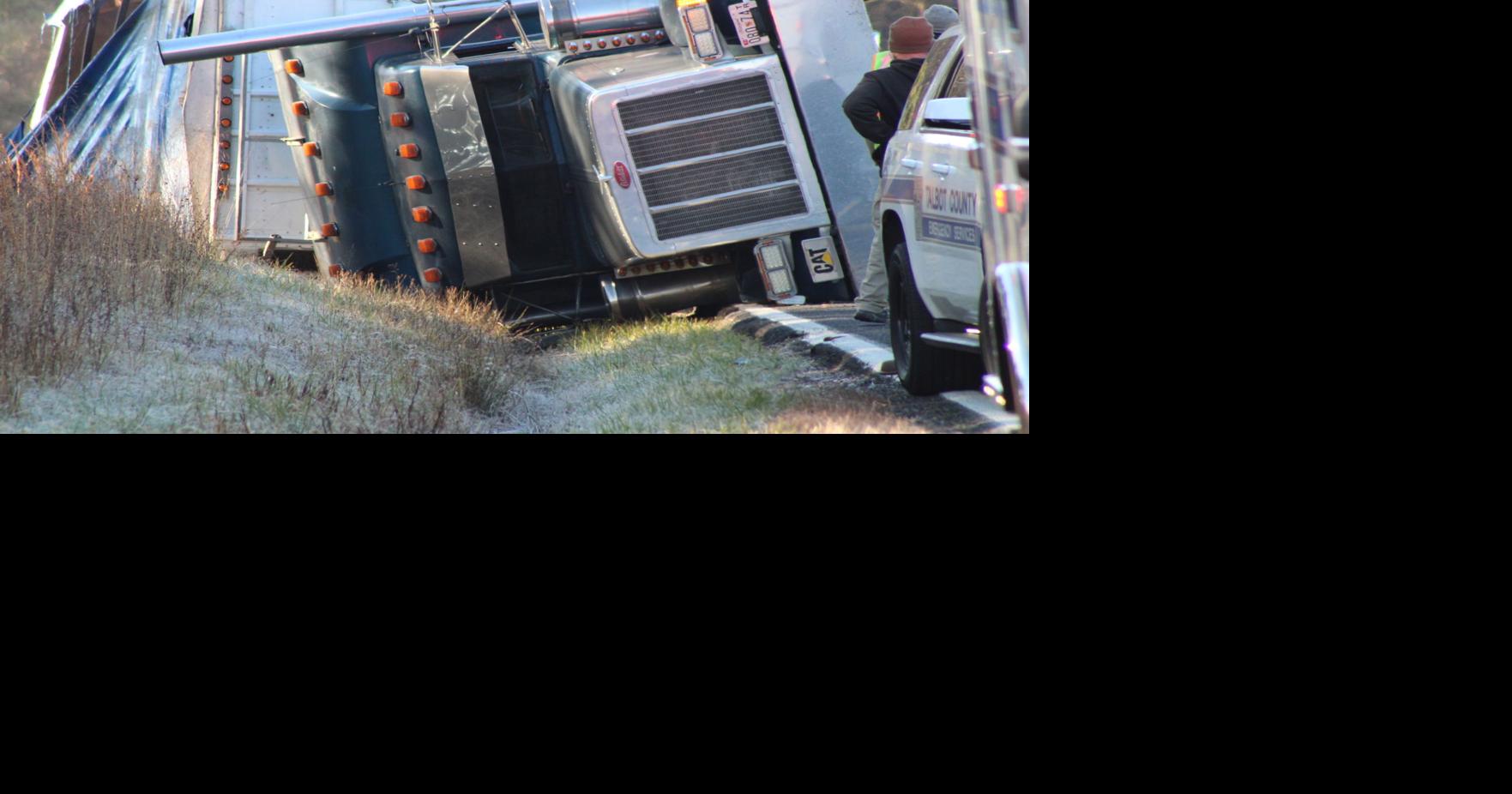 Tractor-trailer overturns in Easton | Local | stardem.com