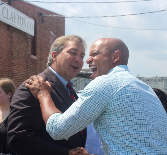 Governor calls oysters 'key' to protecting the Chesapeake | Local ...