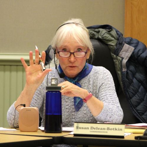 Before vote, changes to be made to Oxford committee draft resolution ...