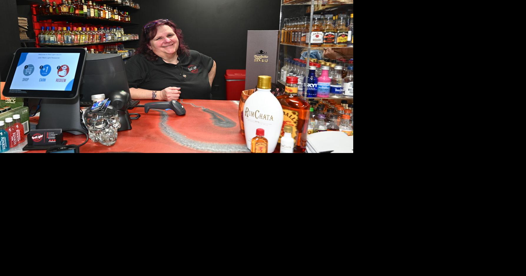 Red Light Liquors celebrates grand opening | Business | stardem.com