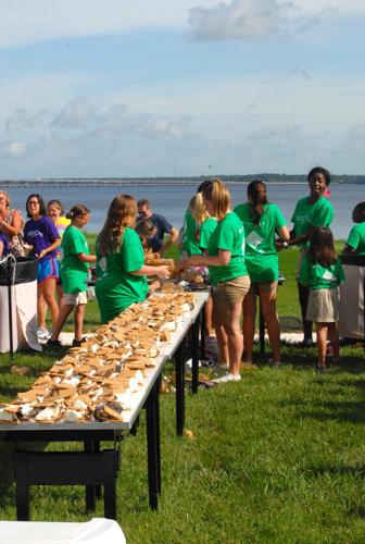 Girl Scouts celebrate National S'mores Day at Hyatt | Life | stardem.com