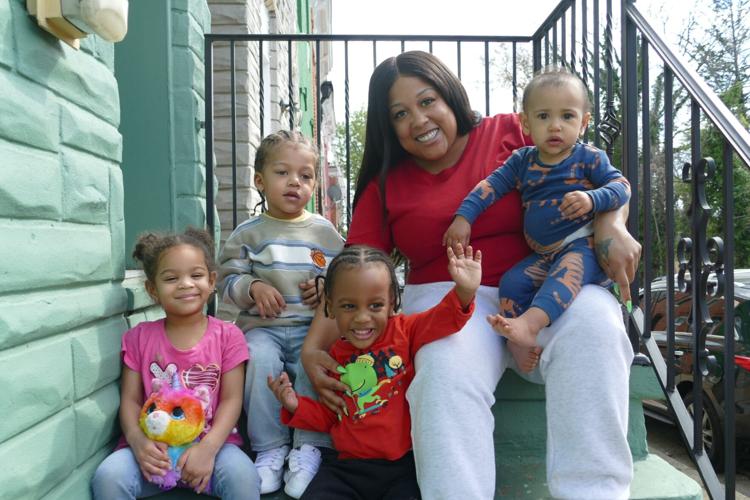 Mothers of Baltimore: Local women try to overcome lack of child care ...