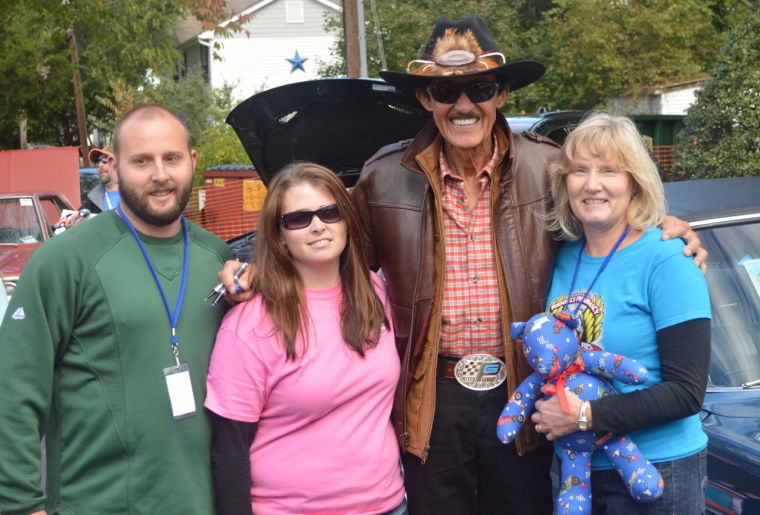 Photo Gallery: The sights at the Ridgely car show featuring Richard ...