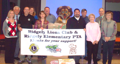 Community partners donate fruit to Ridgely Elementary | Local | stardem.com