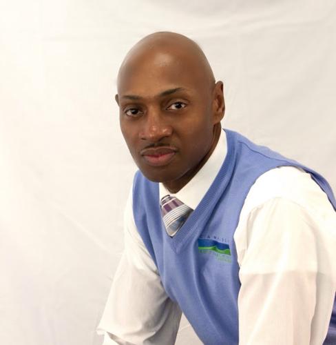 Giving back makes sense to Dion Banks | Local | stardem.com