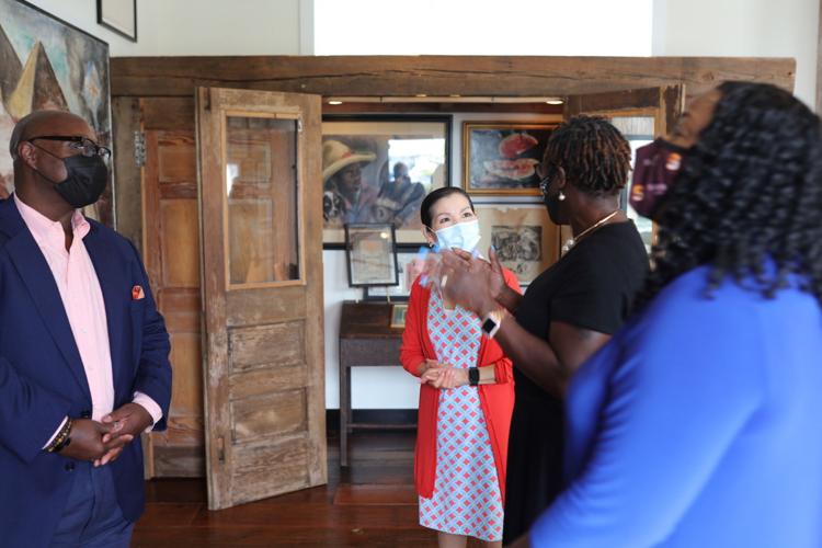 Maryland's First Lady visits Water's Edge Museum for history lesson ...
