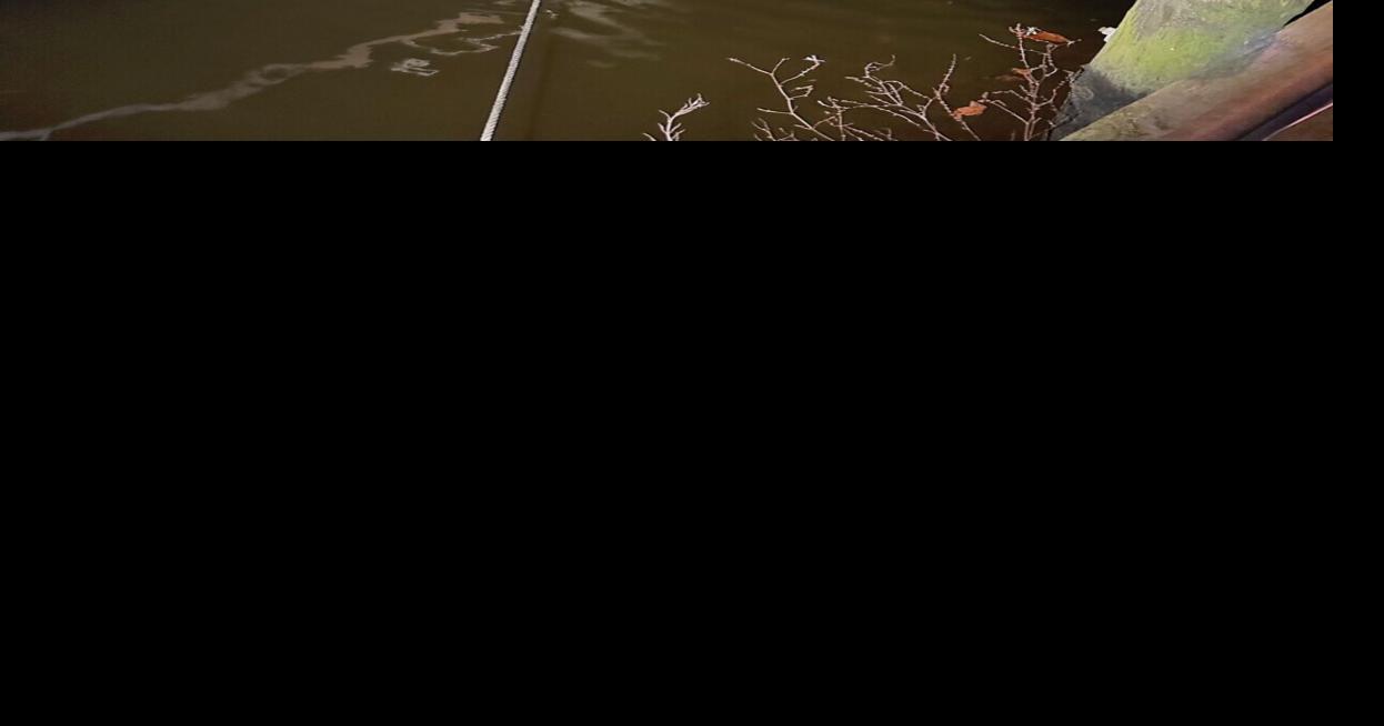 Pier collapses while patient being transported from boat | Local ...