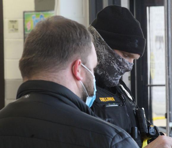 Police departments struggle to hire, retain officers post-George Floyd ...