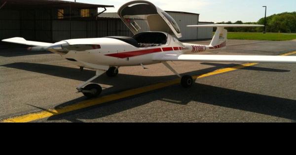 Taking the controls of a DA20 | Photos | stardem.com