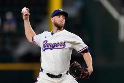 Right-hander Merrill Kelly, Diamondbacks finalize a $40 million, 2-year ...