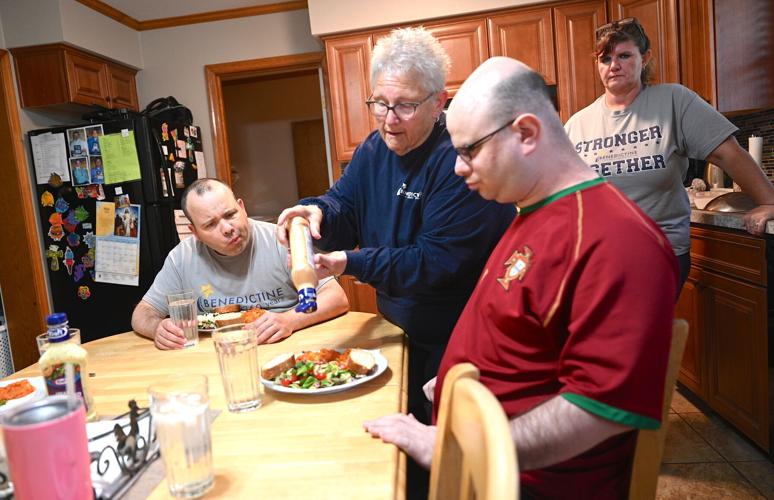 Walbert wins Sister Jeannette Award at Benedictine | Local | stardem.com