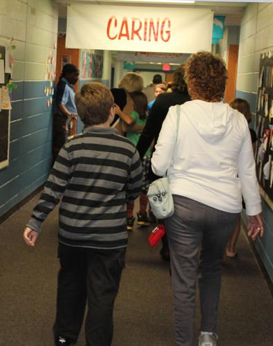 Bayside Elementary holds Grandparents' Day | Life | stardem.com