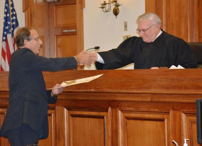 County officials take the oath | Local | stardem.com